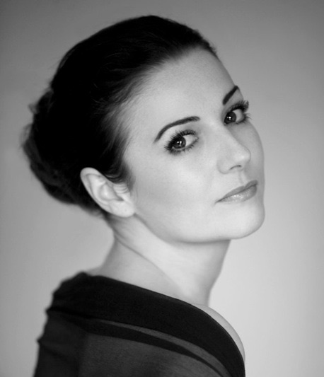 Flora Fernandez - Centre Audio-Vocal